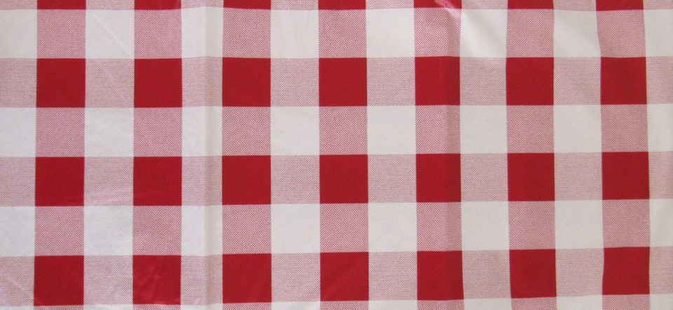Buffalo Plaid Check Pattern Red/White Vinyl Flannel Back Tablecloth ...