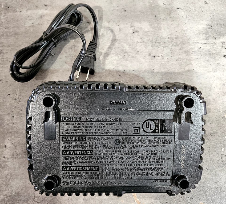 DeWalt Starter Kit DCB1106 Charger plus DCB606 6 Ah Battery (s) and 13 ...
