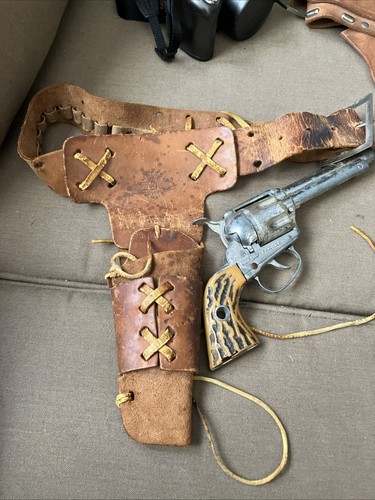 Vintage Mattel Shootin Shell Fanner Pistol with Holster | eBay