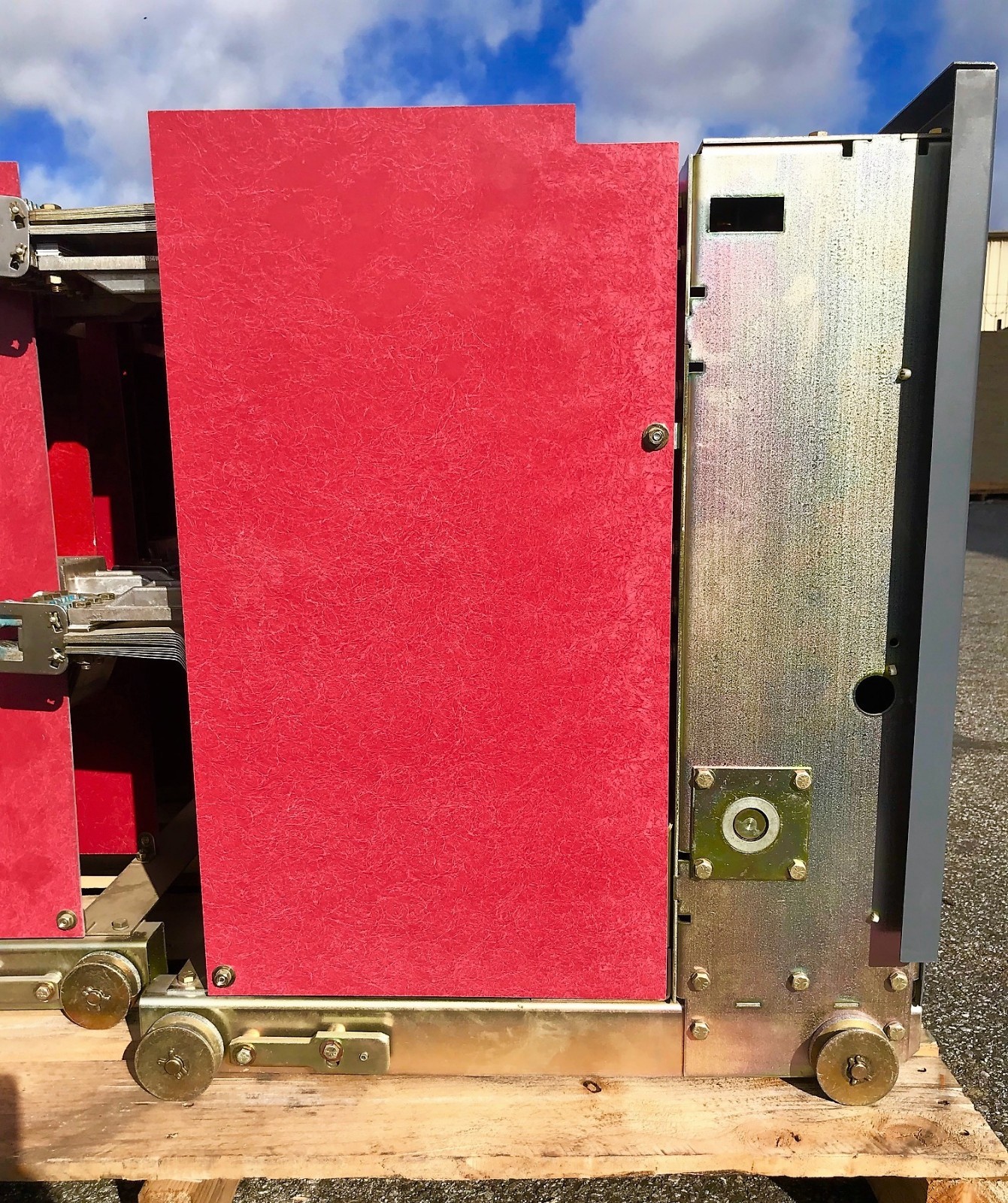 Westinghouse 150 VCP-W 500 Vacuum Circuit Breaker 2000 Amp 150 KVA ...