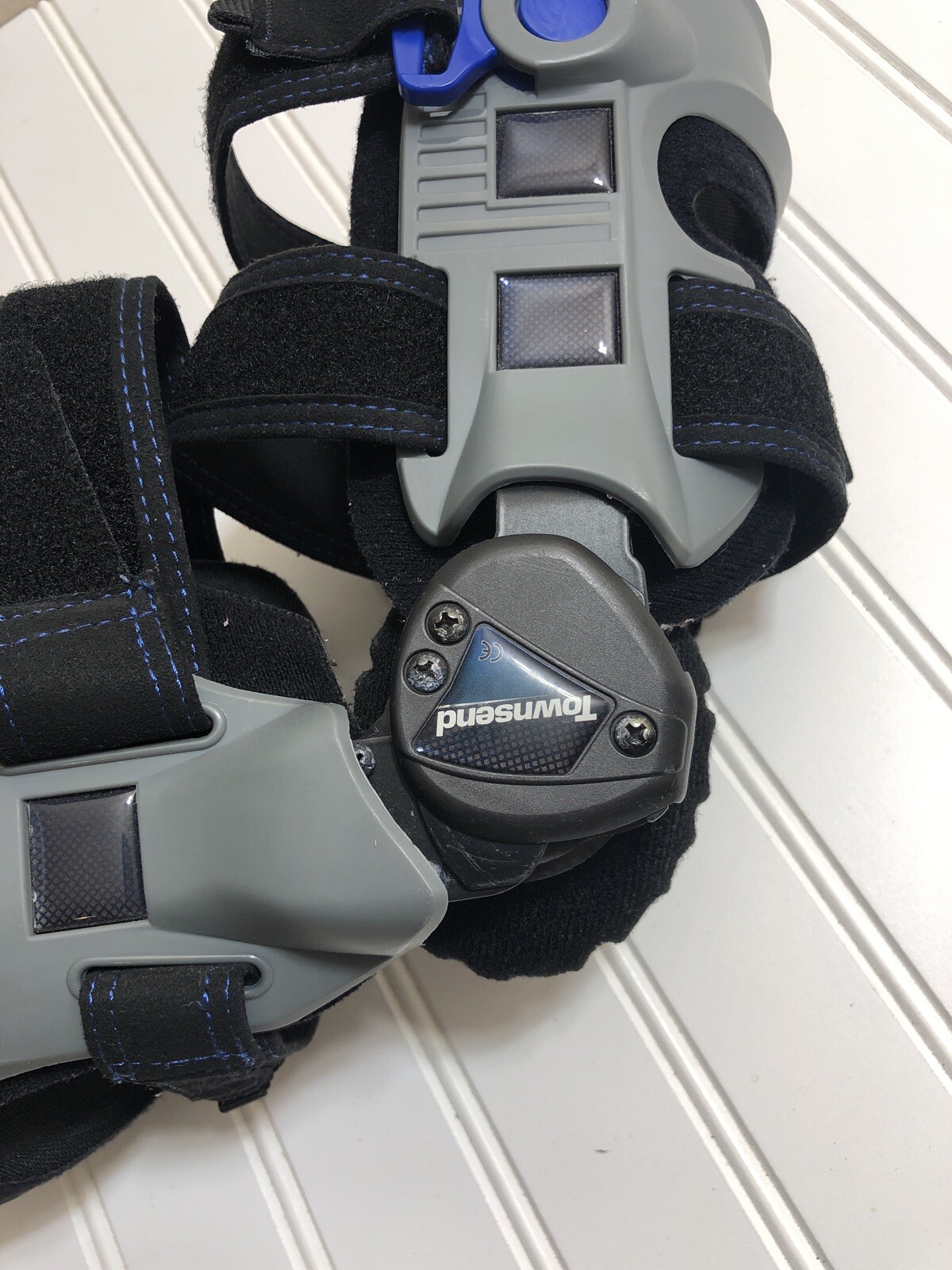 Townsend Knee Brace Single Hinge Thuasne Small Medium Left | eBay