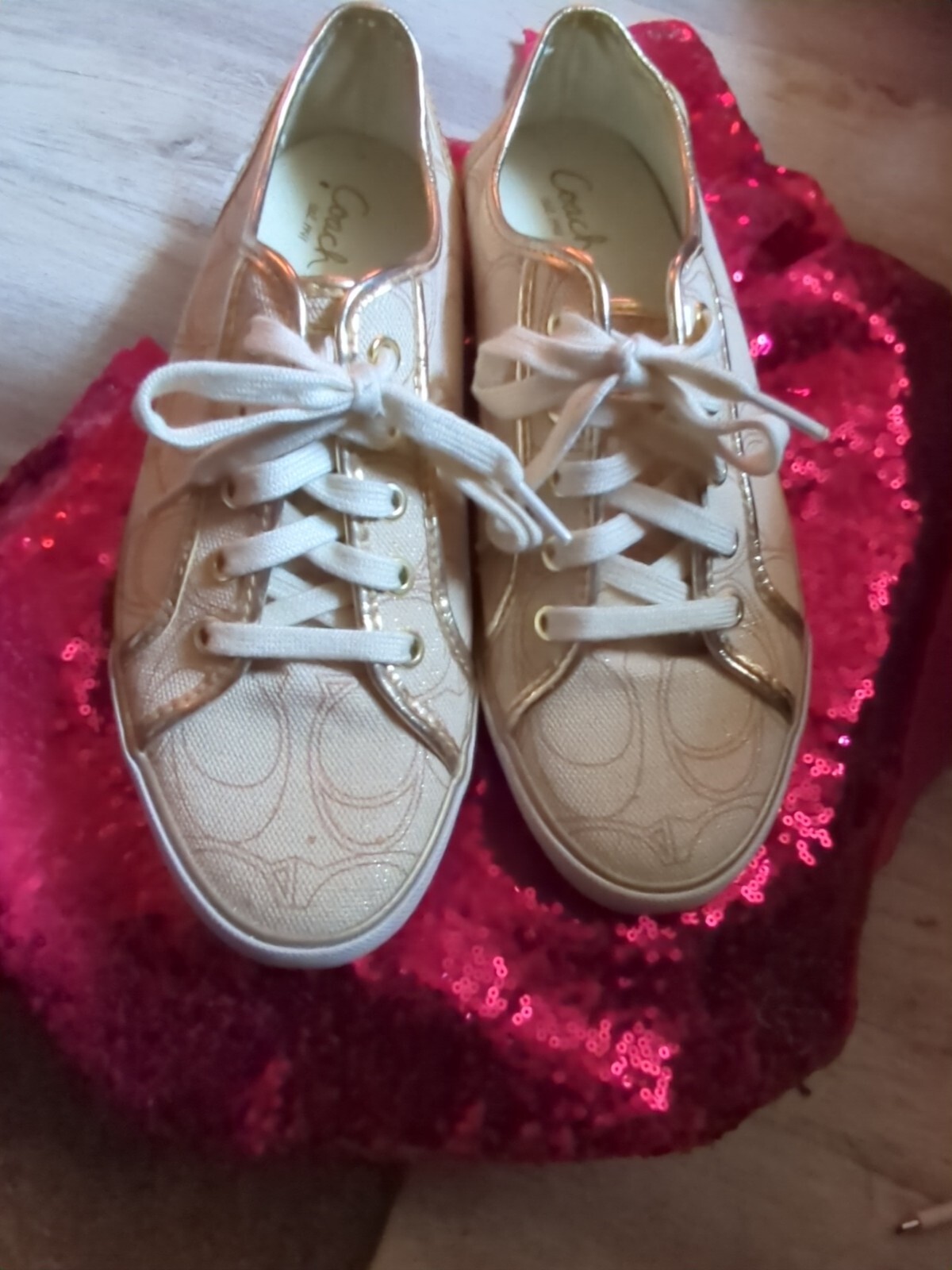 Coach Dee Women's Signature Logo Fashion Sneaker-Size… - Gem