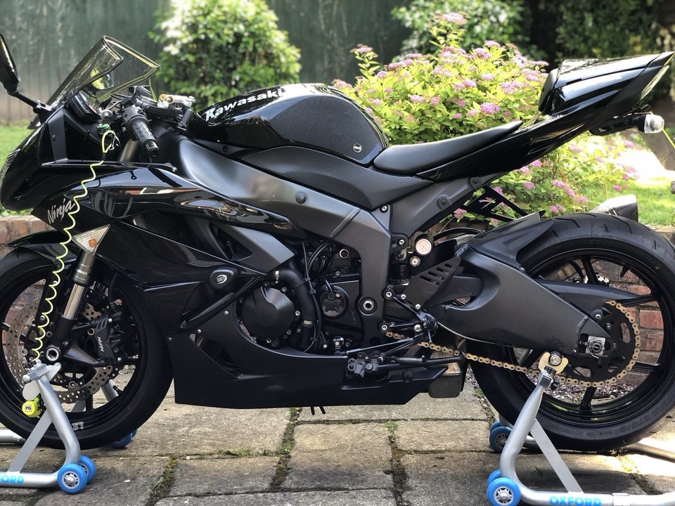 Kawasaki Ninja ZX6R Black 2010 Excellent Condition | eBay UK