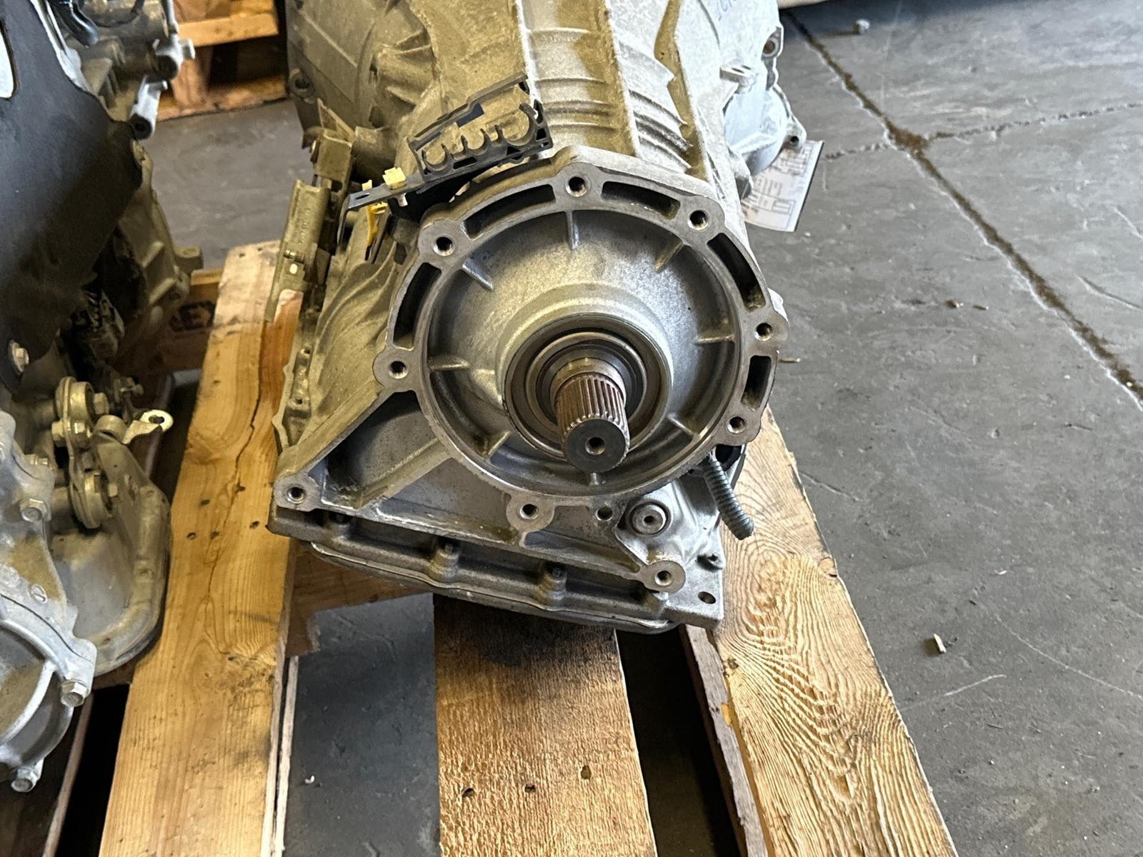 Ford Pickup F150 5.0L 4x4 6spd Automatic Transmission Assy 15 16 17 ...