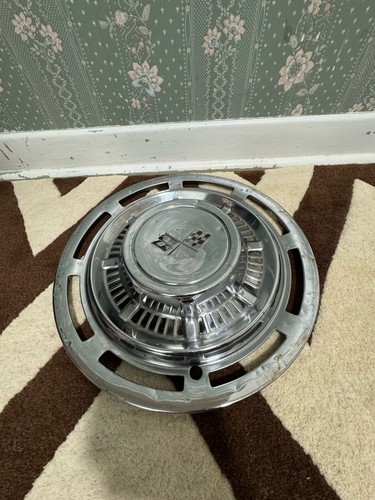 1959-1960 Chevy El Camino/impala 14 Inch Checkered Flag Hub Caps 1 only ...