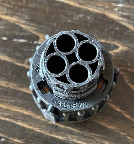 TE 965570 1-967325-1 Automotive Connectors HSG SKT 004P F/H BLK T84201 ...