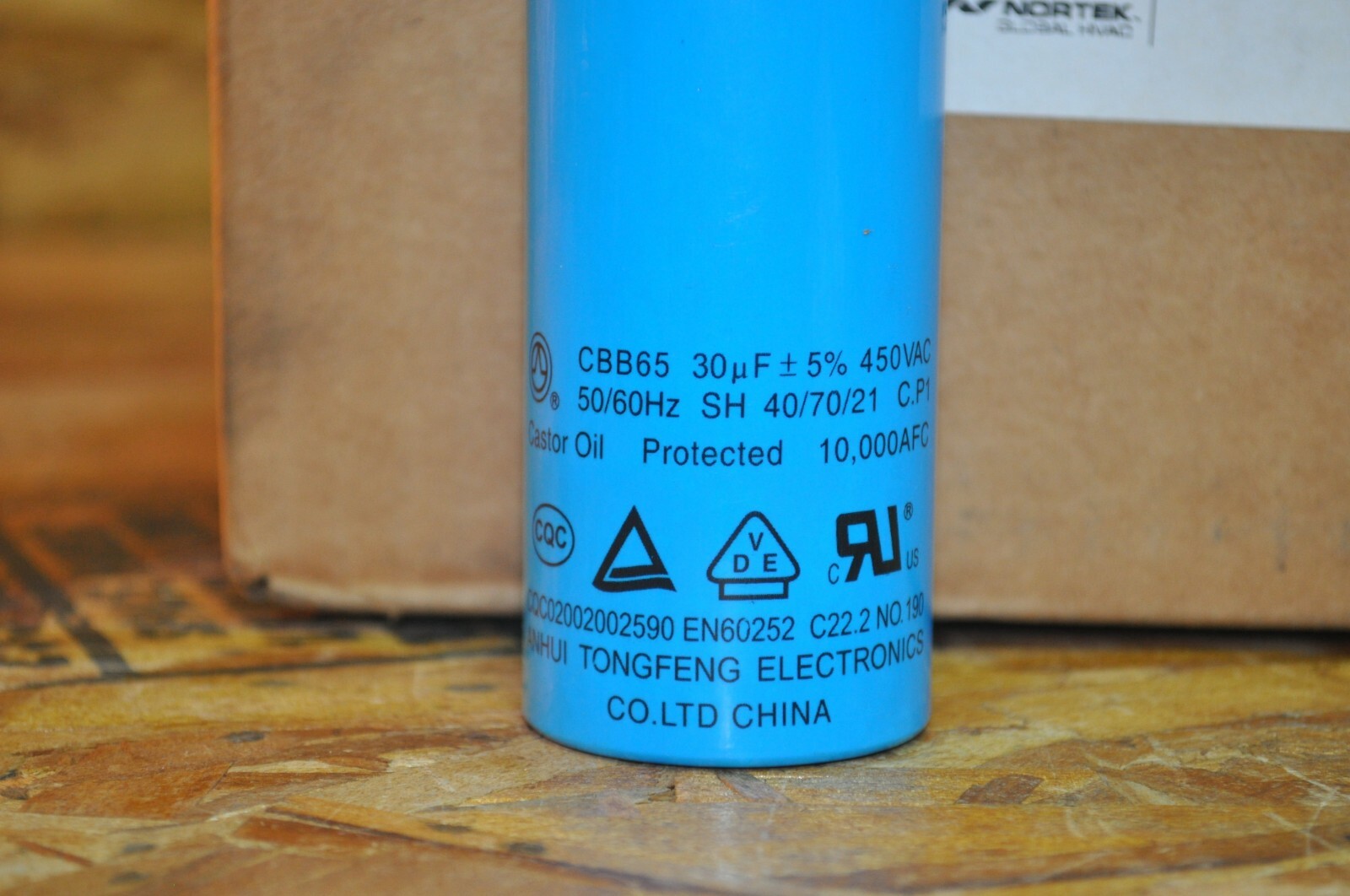 ANHUI TONGFENG RUN CAPACITOR 450VAC 50/60HZ SH 40/70/21 CQCO2002002590 ...
