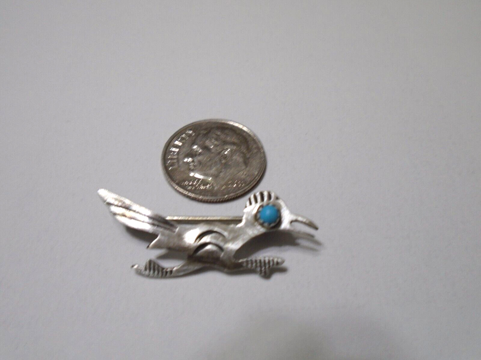 Native American Road Runner Pin - Gem