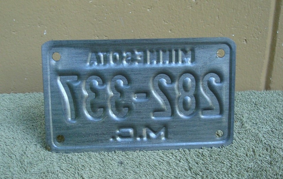 Minnesota MOTORCYCLE License Plate Tag # 282-337 UNUSED Expired 2000 ...