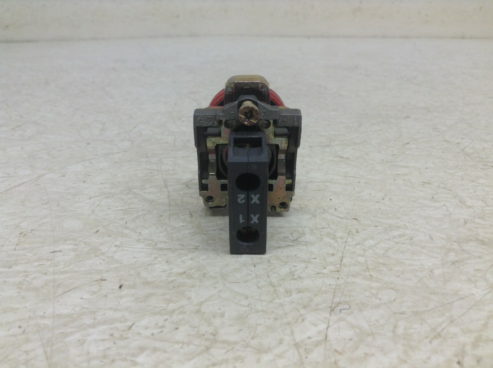 Telemecanique ZBV-6 Red Illuminated Indicator Button ZBV6 (TSC) | eBay