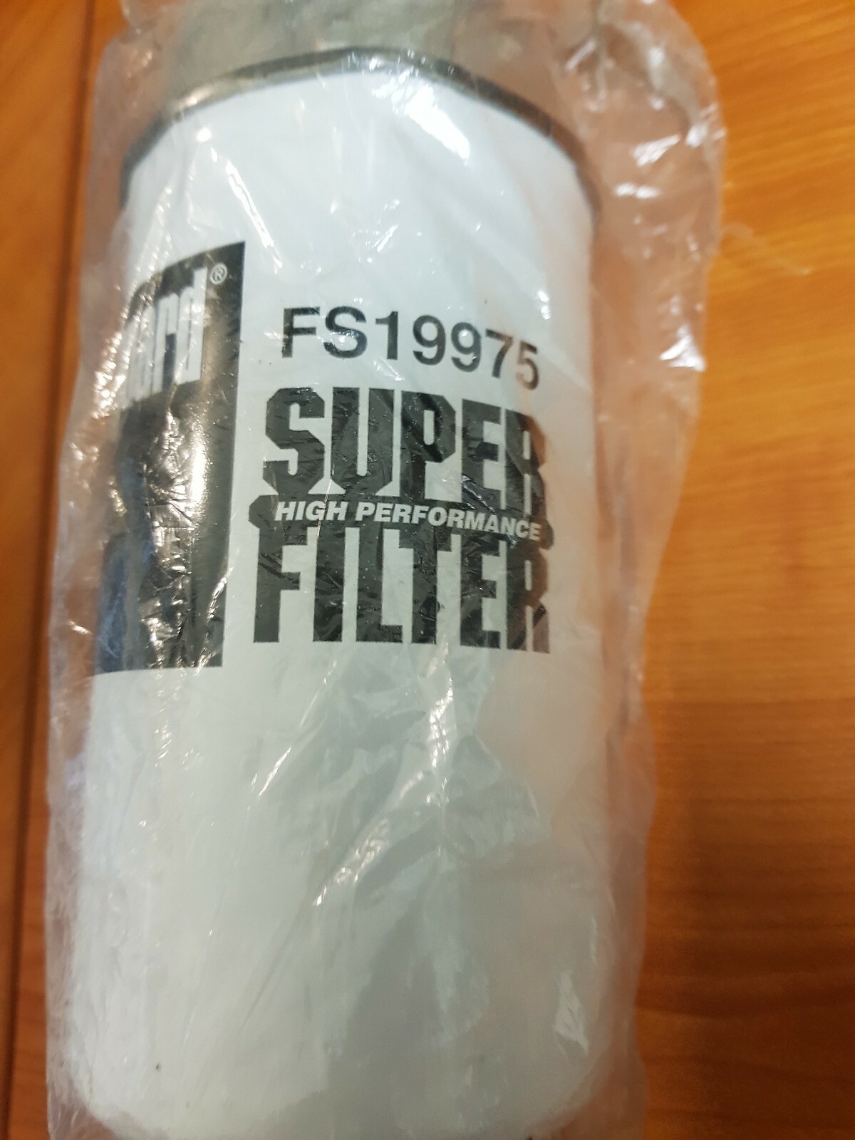 NEW FLEETGUARD FUEL FILTER FS19975 | eBay