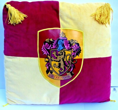 Wizarding World Of Harry Potter Throw Pillow Gryffindor Universal ...