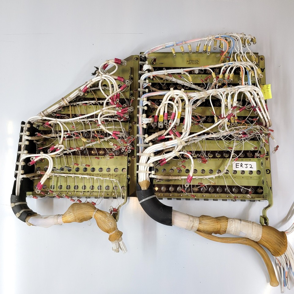GENUINE ERJ REGIONAL AIRCRAFT CIRCUIT BREAKER PANEL FROM COCKPIT ITEM ...