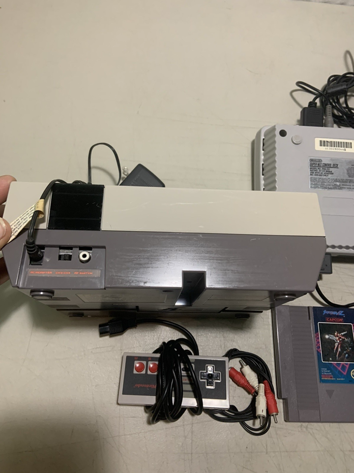 Nintendo NES Gray Video Game Console Super Nintendo With Two Games | eBay