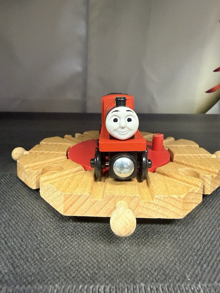 Thomas & Friends Wooden Railway FISHY JAMES Tender Train Tank Engine ...