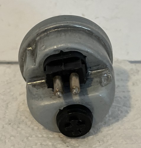 URO -- For Mercedes-Benz -- Oil Pressure Sensor -- #0095420817 -- NEW ...