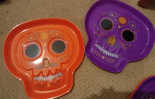 2 DAY OF THE DEAD SKULL CANDY TRAYS purple/orange PLASTIC see Pics ...