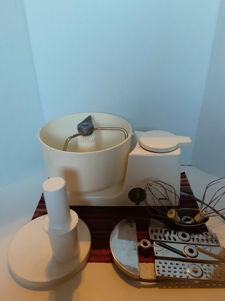 Vintage Bosch Universal UM3 Mixer/Shredder/Kitchen Machine Please Read ...