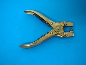 Vtg. WM. Schollhorn Co. BERNARD No.180 5" Spring Asst Punch | eBay