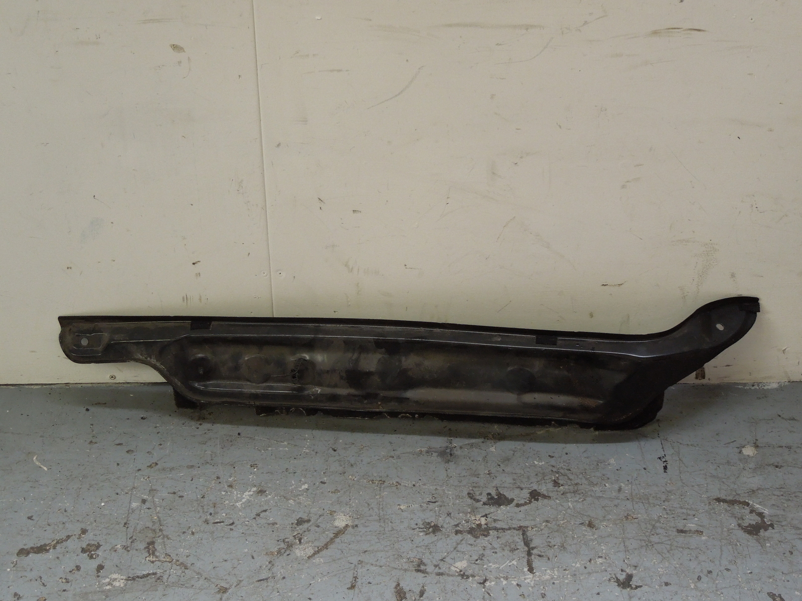 Audi A3 8P Engine Bay Scuttle Panel Water Box Cover 8P0805275C | eBay