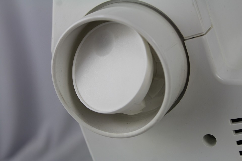 Singer Model 5705C Sewing Machine w/ Pedal + Manuals | eBay