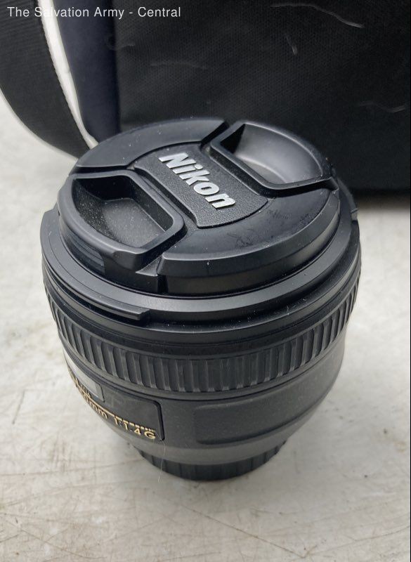 Nikon D5100 Black Digital SLR Camera And Accessories With Soft Strap ...