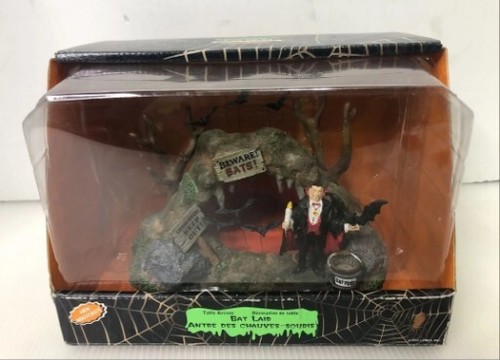 Lemax Spooky Town 2009 Halloween Collection Bat Lair Table Accent w Box ...