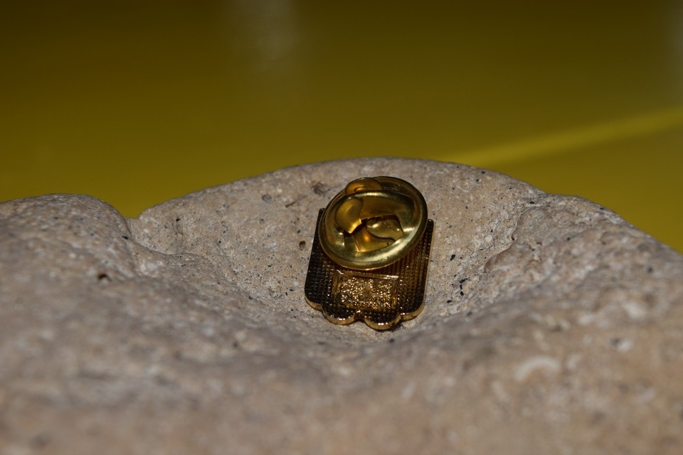 1988 "NBC"OLYMPIC GAMES MEDIA DOMED ENAMEL PIN | eBay