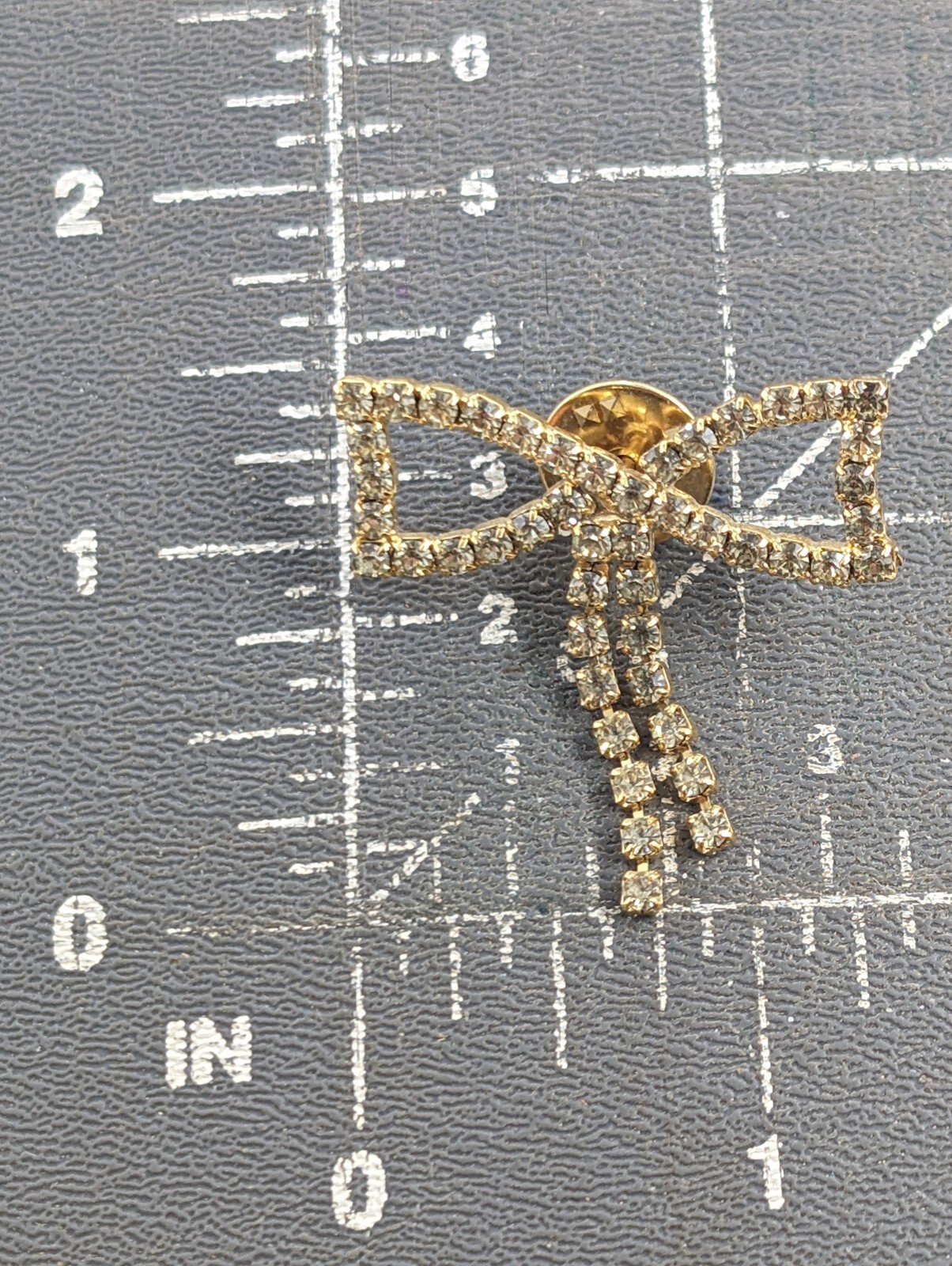 VTG Ribbon Bow Dangle Clear Rhinestones Gold Tone Lapel Pin Fashion ...