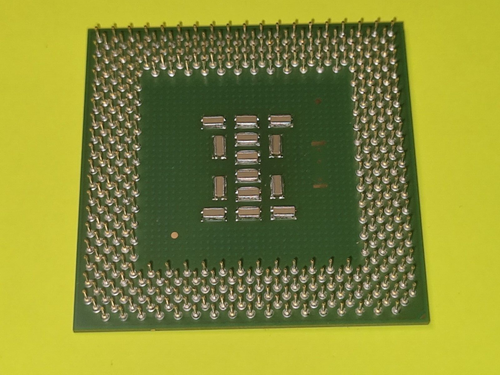 Pentium III 733Mhz 733/256/133/1.7V 370-pin CPU PROCESSOR L841A370-1833 ...