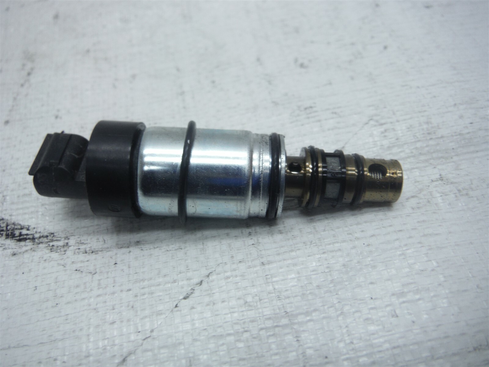 2018-2019 HYUNDAI KONA TUCSON VELOSTER VALVE CONTROL ASSEMBLY OEM 97674 ...