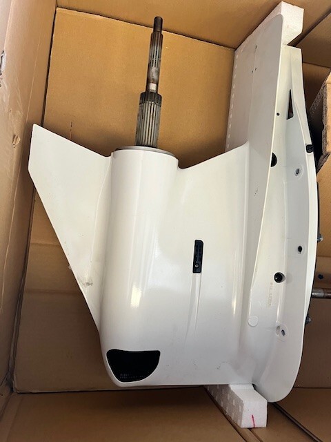 NEW Suzuki Outboard DF350A DF300B Lower Unit / Gearcase 30" 50060-98833 ...