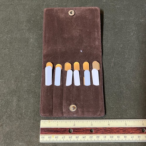 Up to 3" (6) Metal Gold Tone & (4) Plastic Collar Stays w/Genuine ...