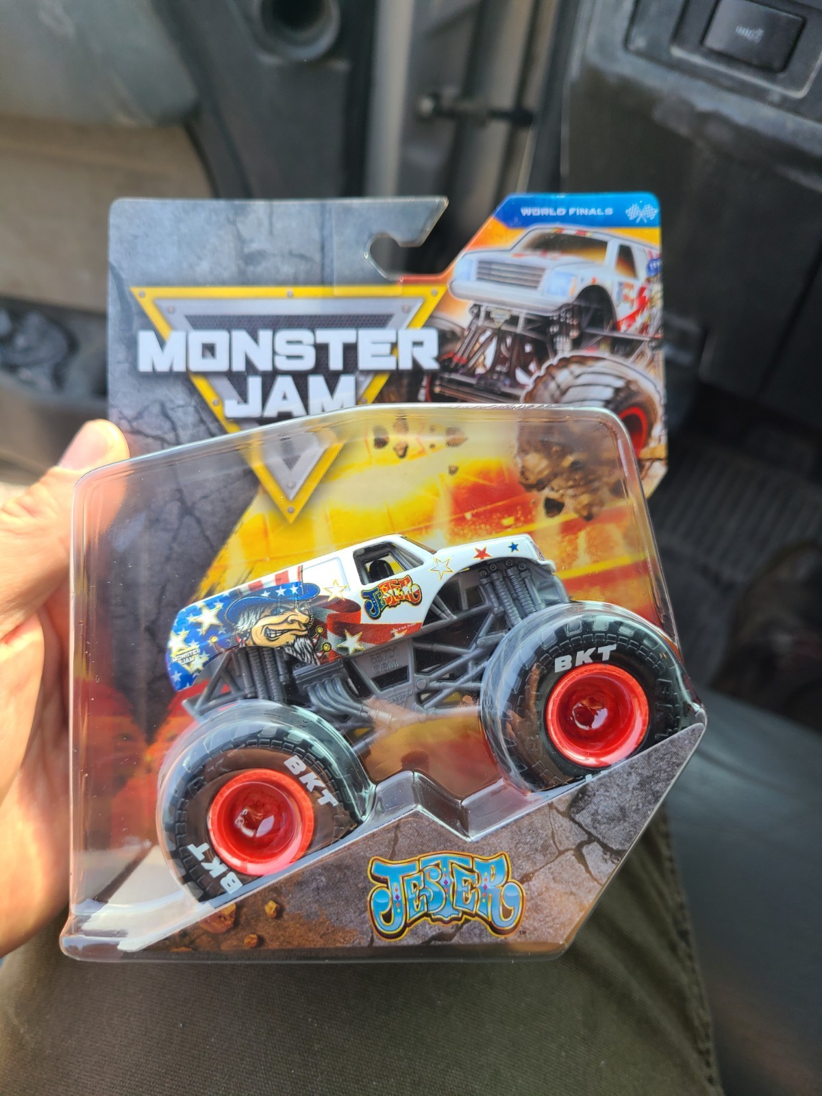 2025 Monster Jam Series 42 Jester World Finals 1:64 Diecast Spin Master ...