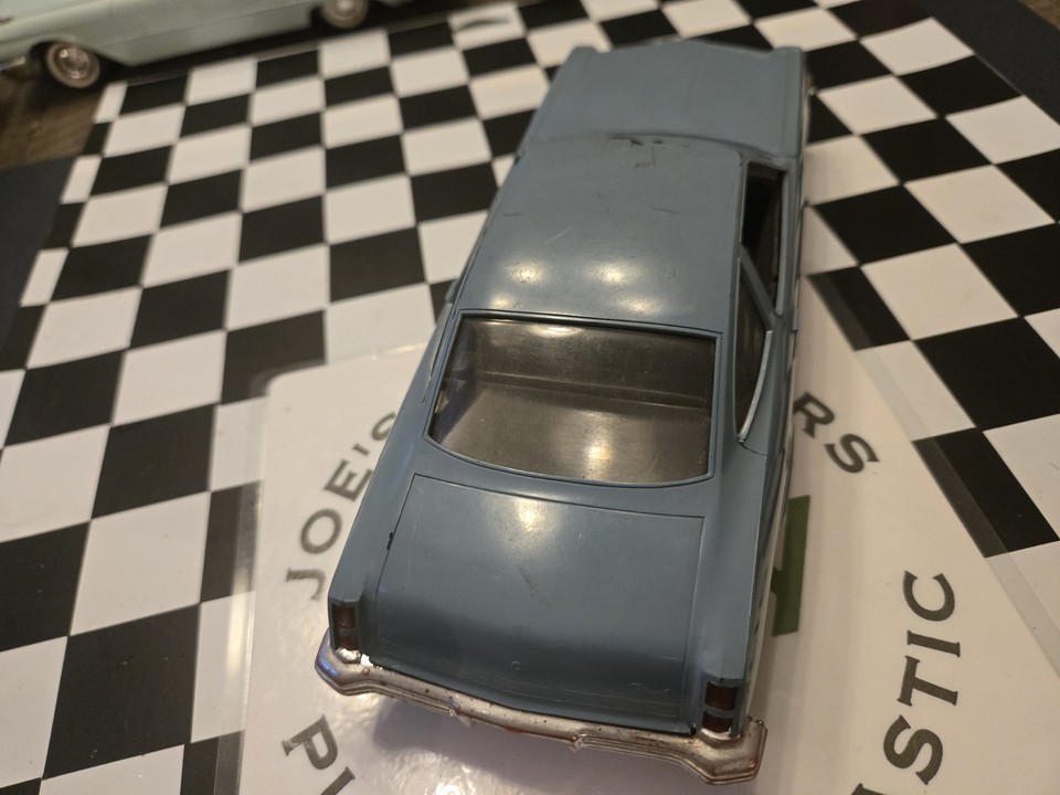 BUILT MODEL CAR JOHAN OLDSMOBILE PROMO OLDER BUILT PIECE NEEDS RESTORED ...