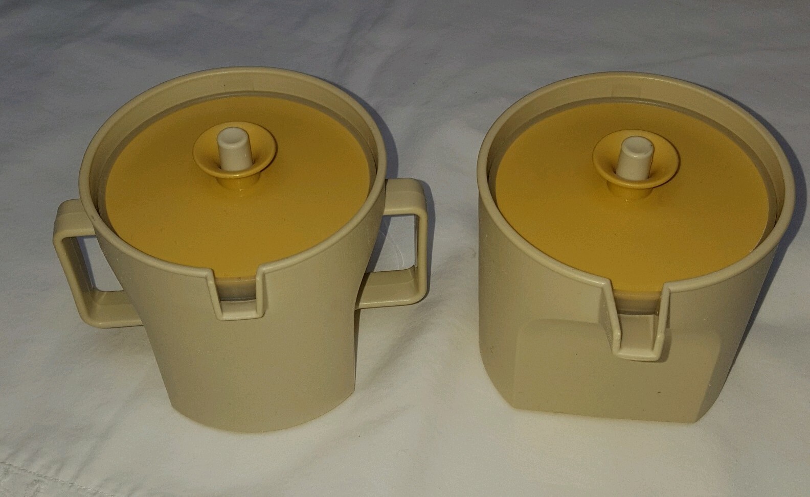 Tupperware Vintage Sugar and Creamer Set Almond #1414 1415 for sale ...