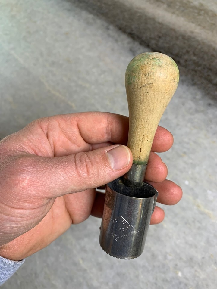 Antique Vintage Wood Woode Green Handle WIZARD Apple Corer Kitchen Hand ...