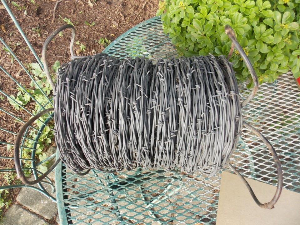Vtg Barbed/Barb Wire Spool Farm Equip. Western Decor Approx 20lbs 12/25 ...