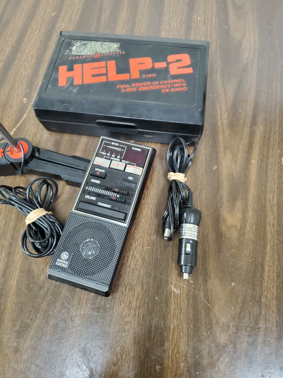 GENERAL ELECTRIC HELP 2 CB RADIO 40 CHANNEL 2-WAY EMERGENCY 3-5910 | eBay