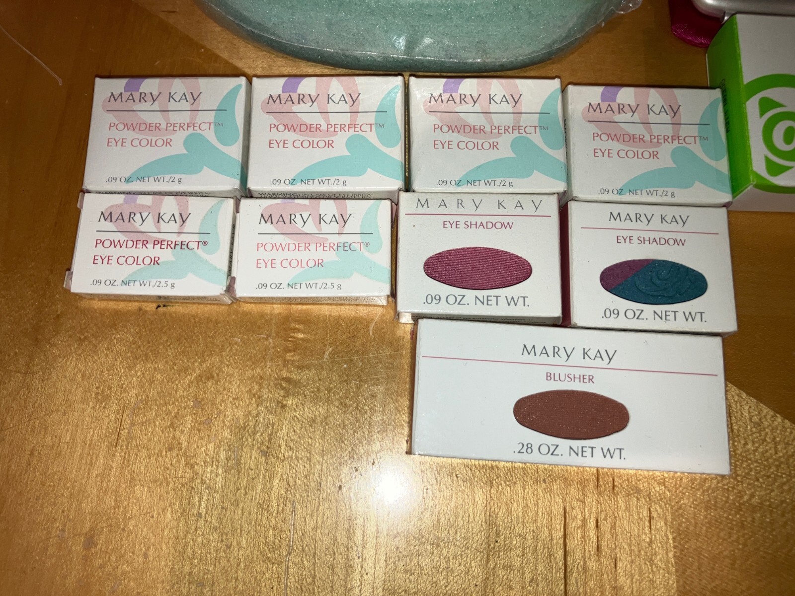 Lot of 32 Mary Kay Nail Polish Eye Shadow Compacts Eyeliner Lip Color ...
