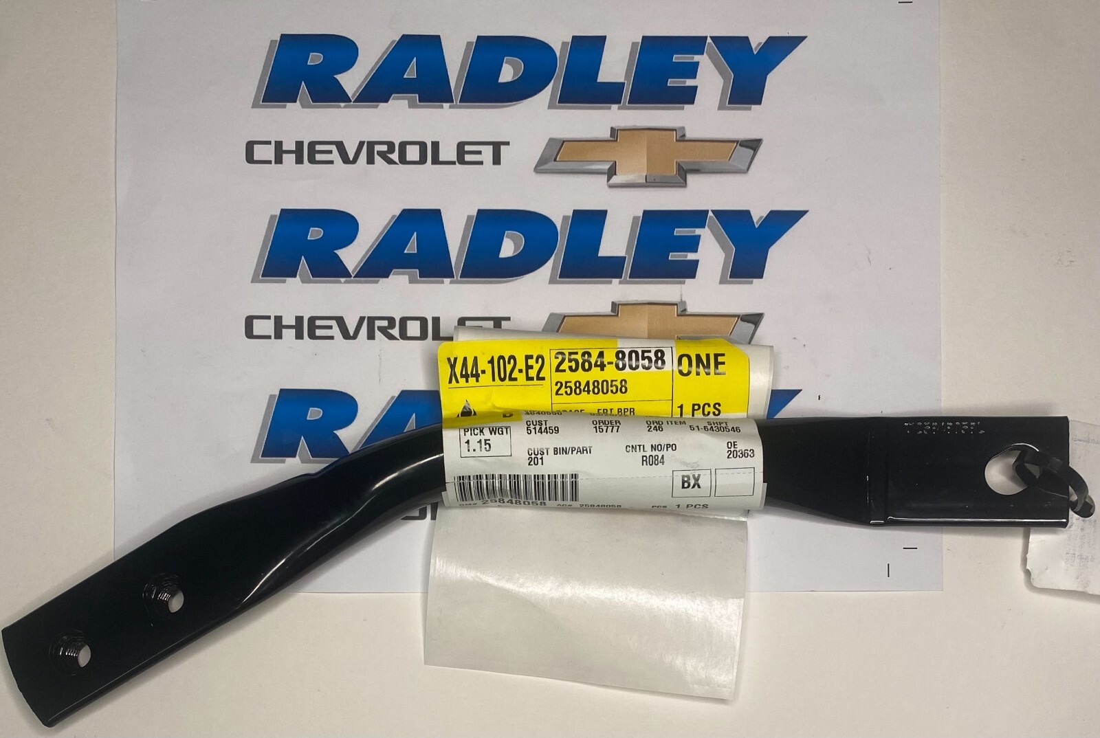 NEW GM OEM FRONT BUMPER- OUTER BRACE LEFT CHEVROLET GMC 25848058 | eBay