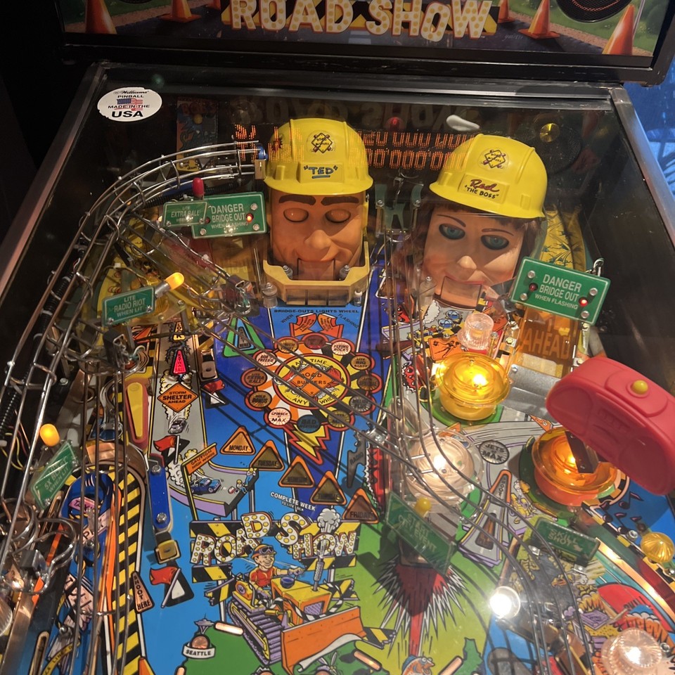 Red and Ted Roadshow Pinball Machine | eBay UK