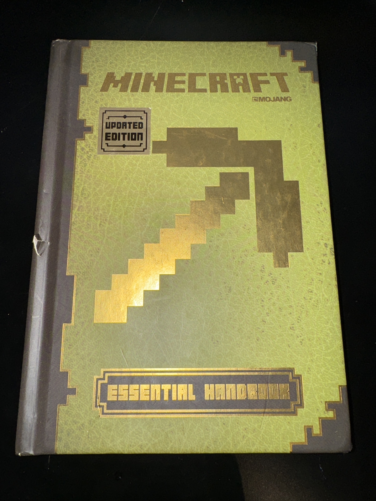 Minecraft Ser.: Minecraft: Essential Handbook (Updated Edition) : An ...