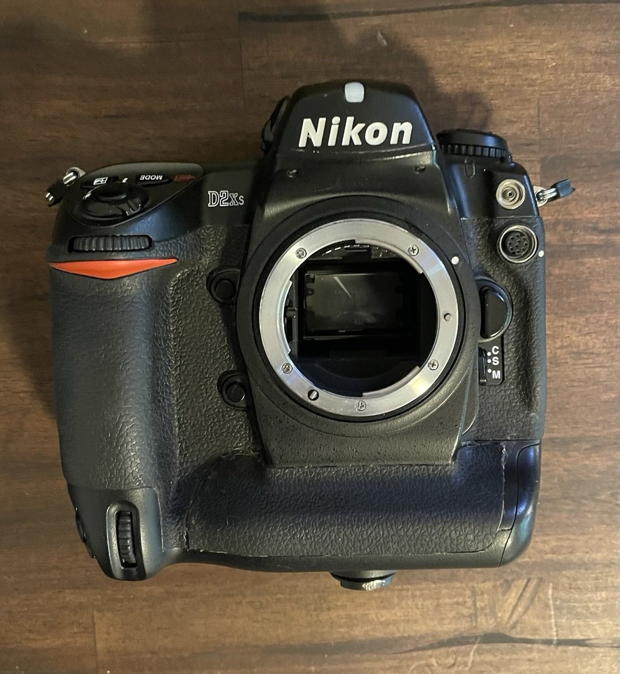 Nikon D2Xs 35mm Digital SLR Body Camera- Tested Working [EXCELLENT] | eBay