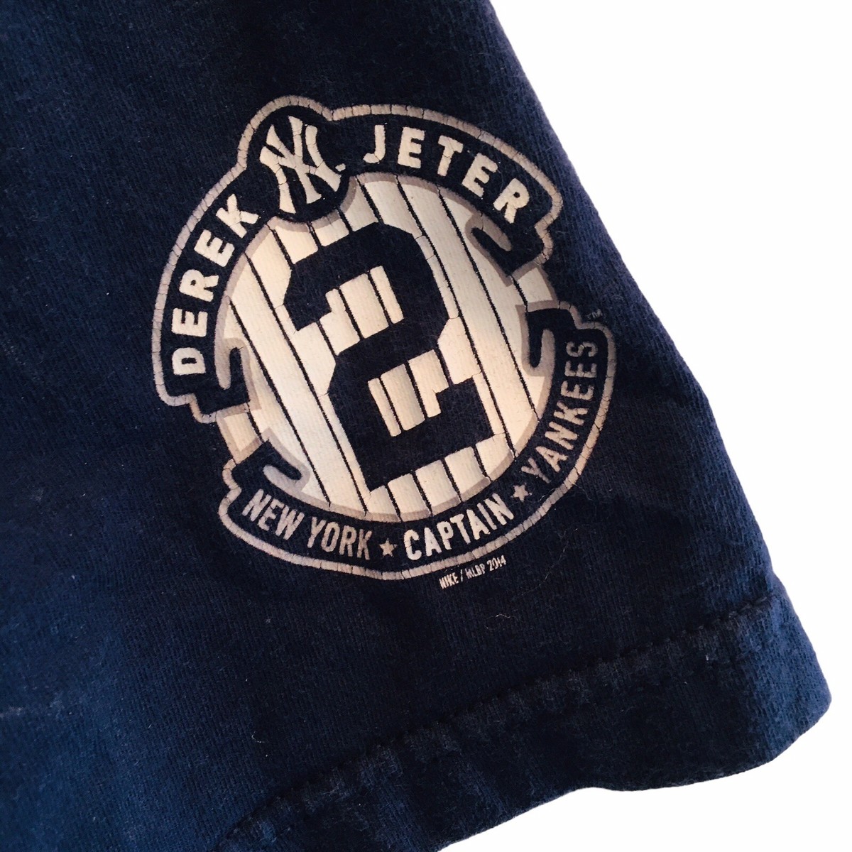 Jeter 2 Logo Derek Jeter Hall Of Fame Tee Shirt 2025