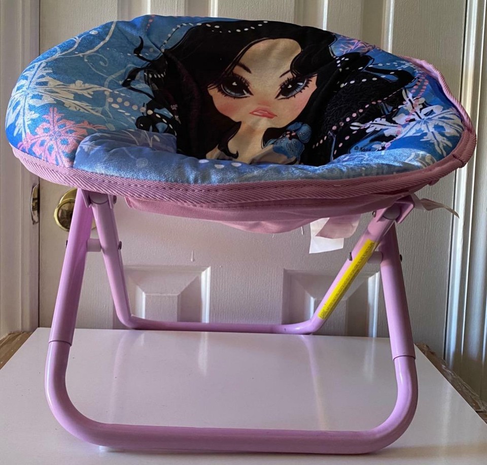 New MGA Moxie Girlz Purple Moon Chair Mini Saucer Lounge Chair Girls ...