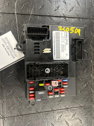 2010 - 2012 Chevy Malibu Body Control (BCM) 2.4L AT (RH ctr dash ...