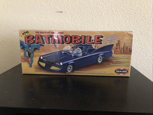 Batmobile Model Polar Lights 1960's DC Comic Book Batman 110 Piece 1 ...