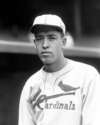 CARDINALS GREAT PAUL "DAFFY" DEAN IN THIS GREAT 8X10 PORTRAIT | eBay