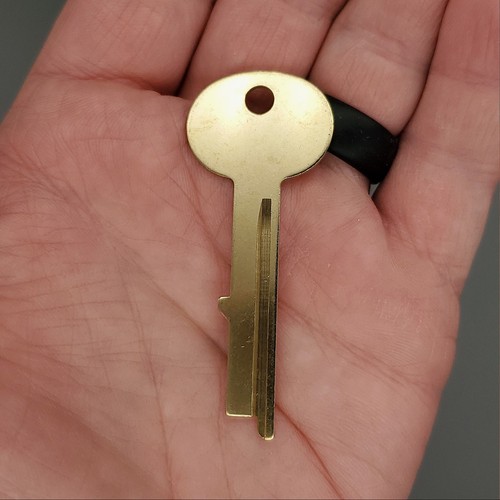 10x Ilco SY11 Key Blanks fits Some Safe Deposit Locks Nickel Silver NOS ...